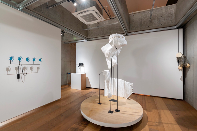 米村優人：BAROM（あるいは幾つかの長い話） | 京都市京セラ美術館 公式ウェブサイト